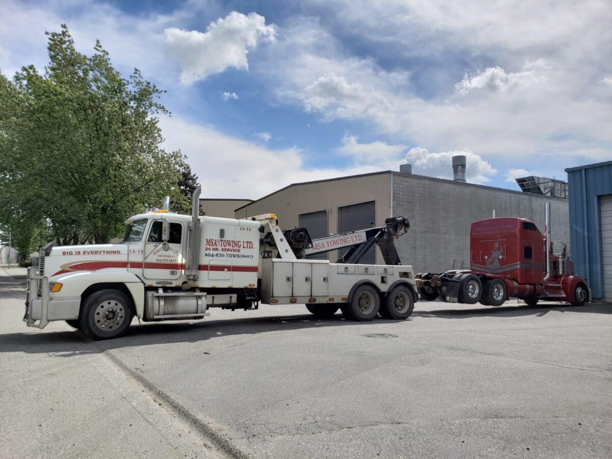 Heavy duty towing Abbotsford : Reliable and Affordable